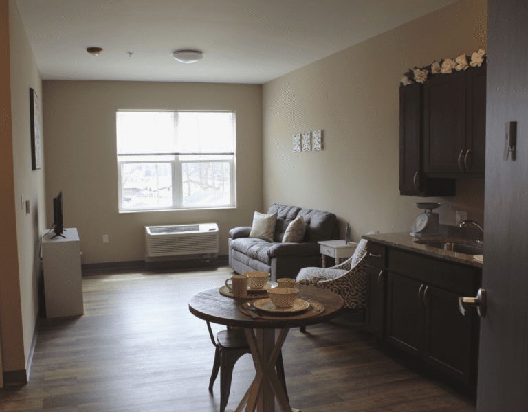 Assisted Living in Fort Wayne | Silver Birch